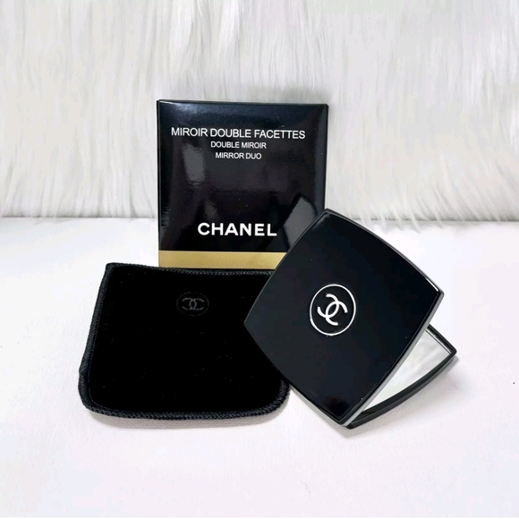 Nancy's Boutique | Accessories | New Chanel Double Compact Mirror ...